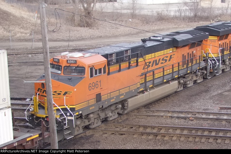 BNSF 6961